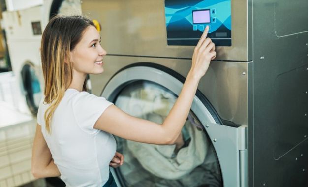 Pros and Cons of Automatic Washing Machine