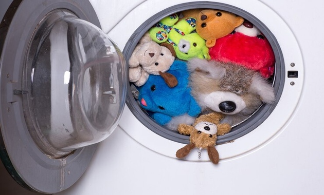 How to Wash Stuffed Animals By Hand & Washing Machine